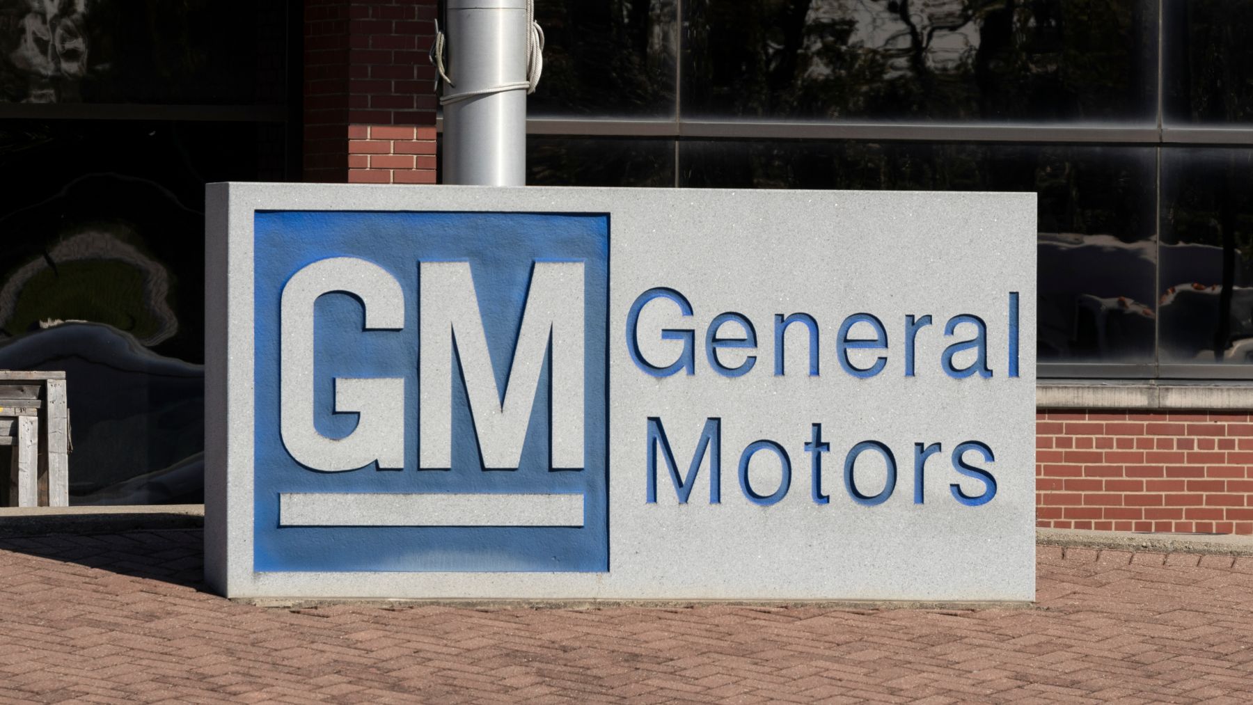 Goodbye GM - More than 900,000 units recalled due to serious engine failure - these are the ...