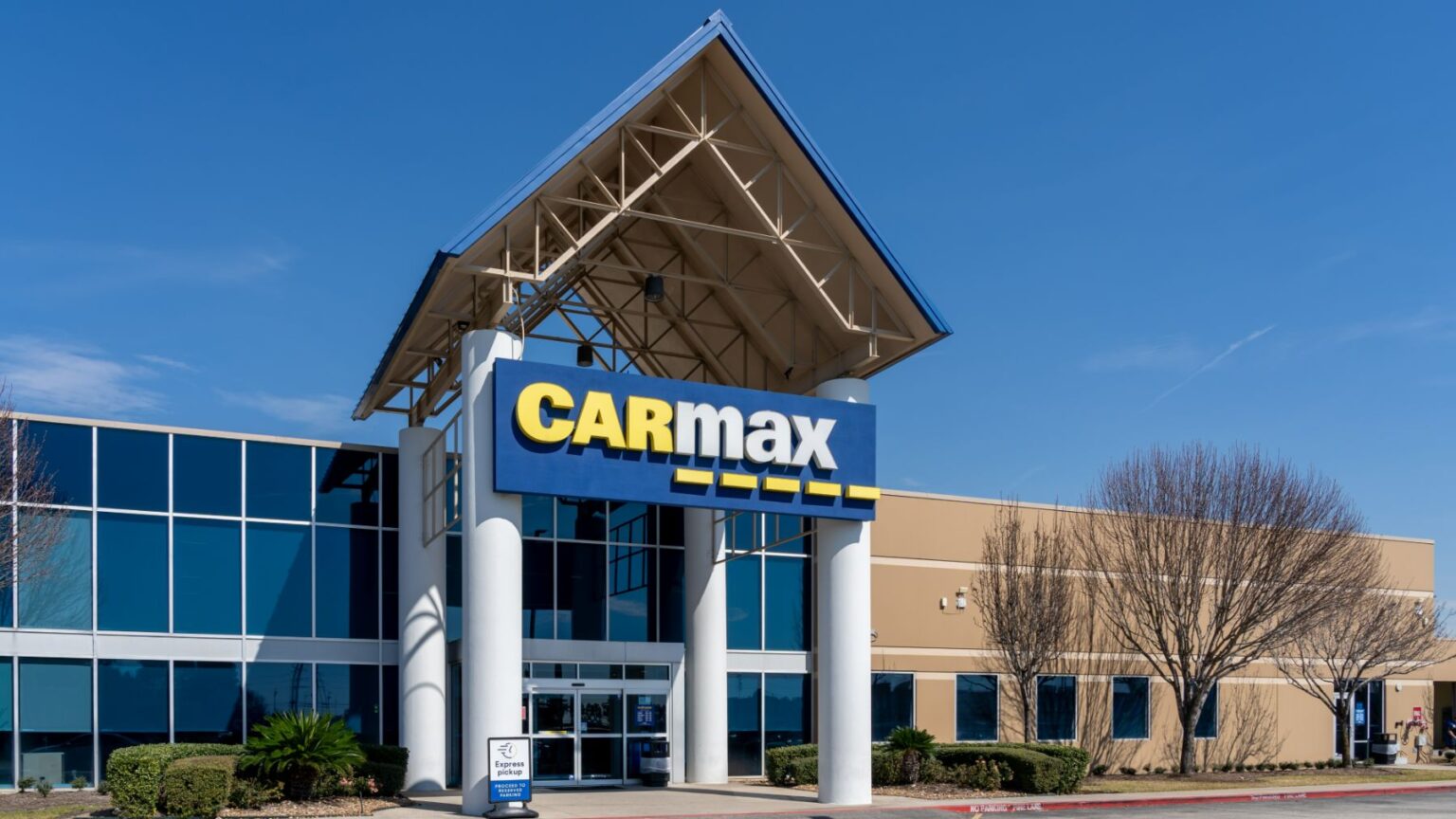 Is it a good idea to sell your car to CarMax?