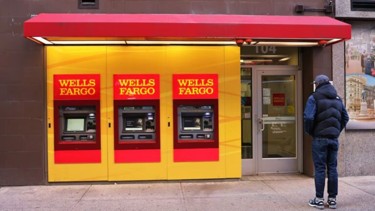 $125 to all Wells Fargo customers who open a new Clear Access account ...