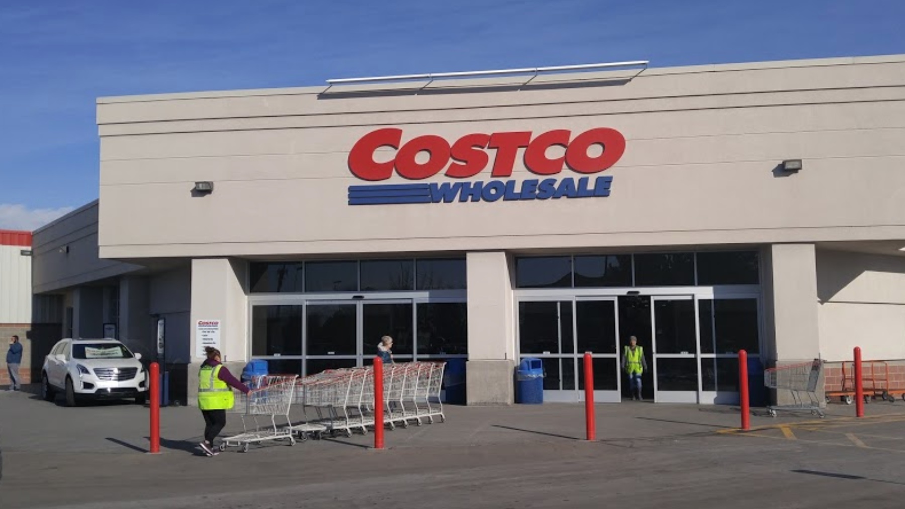 Neither Walmart nor Amazon - Costco's new megastore marks a turning ...