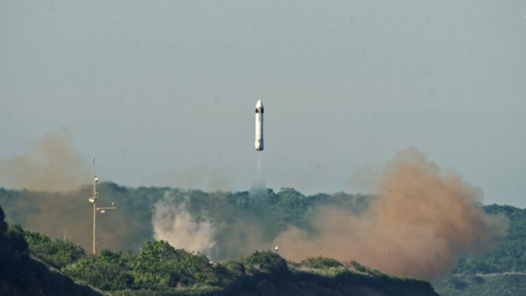 Saraexklusiv x she’s appeared in Chicago a few times and