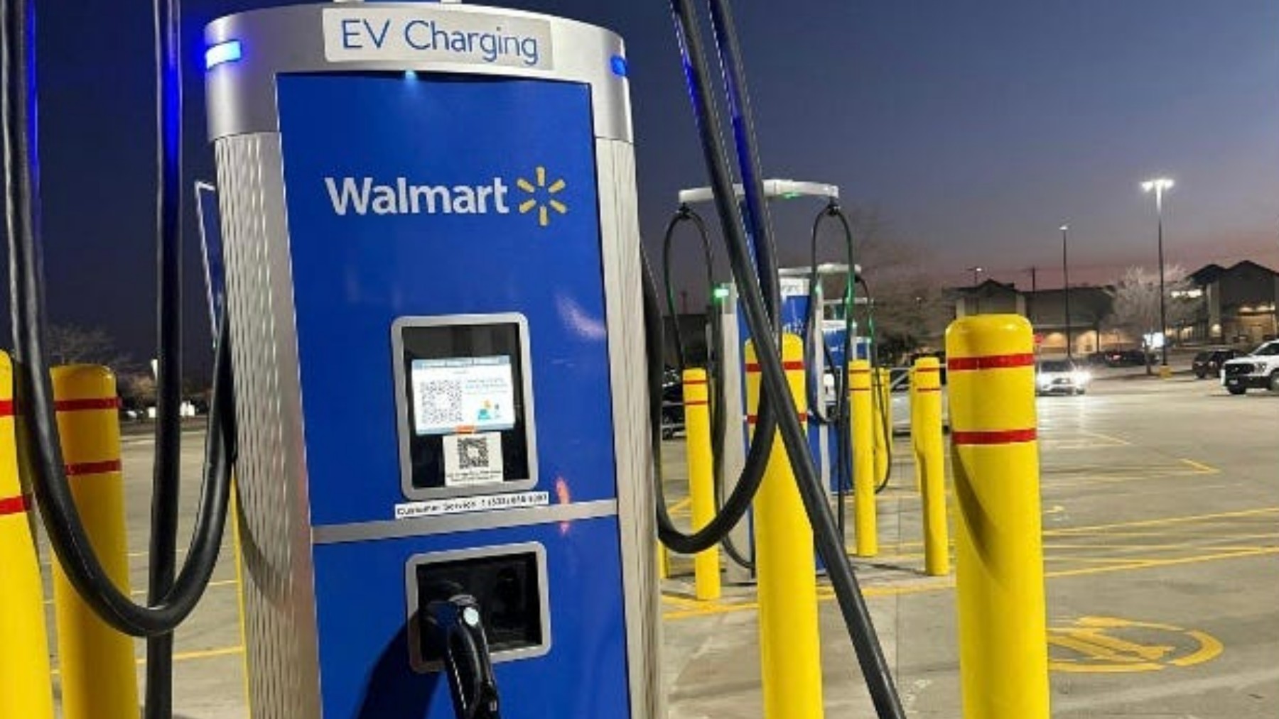 Walmart changes forever—announces fast chargers with CCS1 and NACS in ...