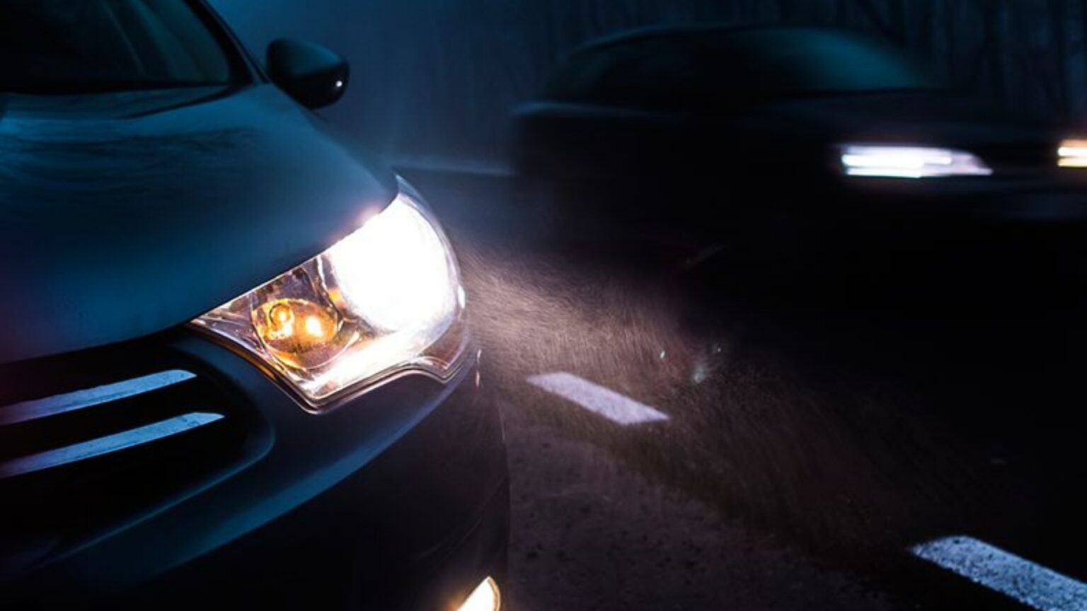 Goodbye to dull headlights-a woman shows the homemade trick that ...