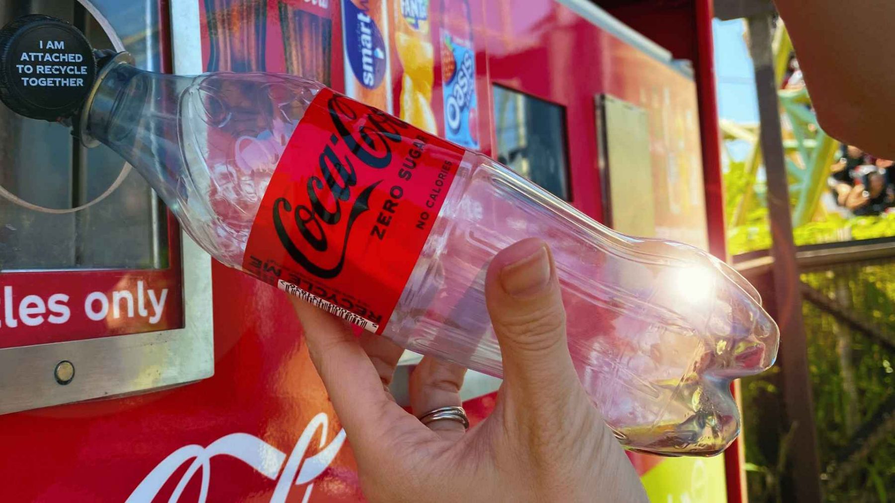 Coca Cola changes forever - installs machines that pay you money for ...