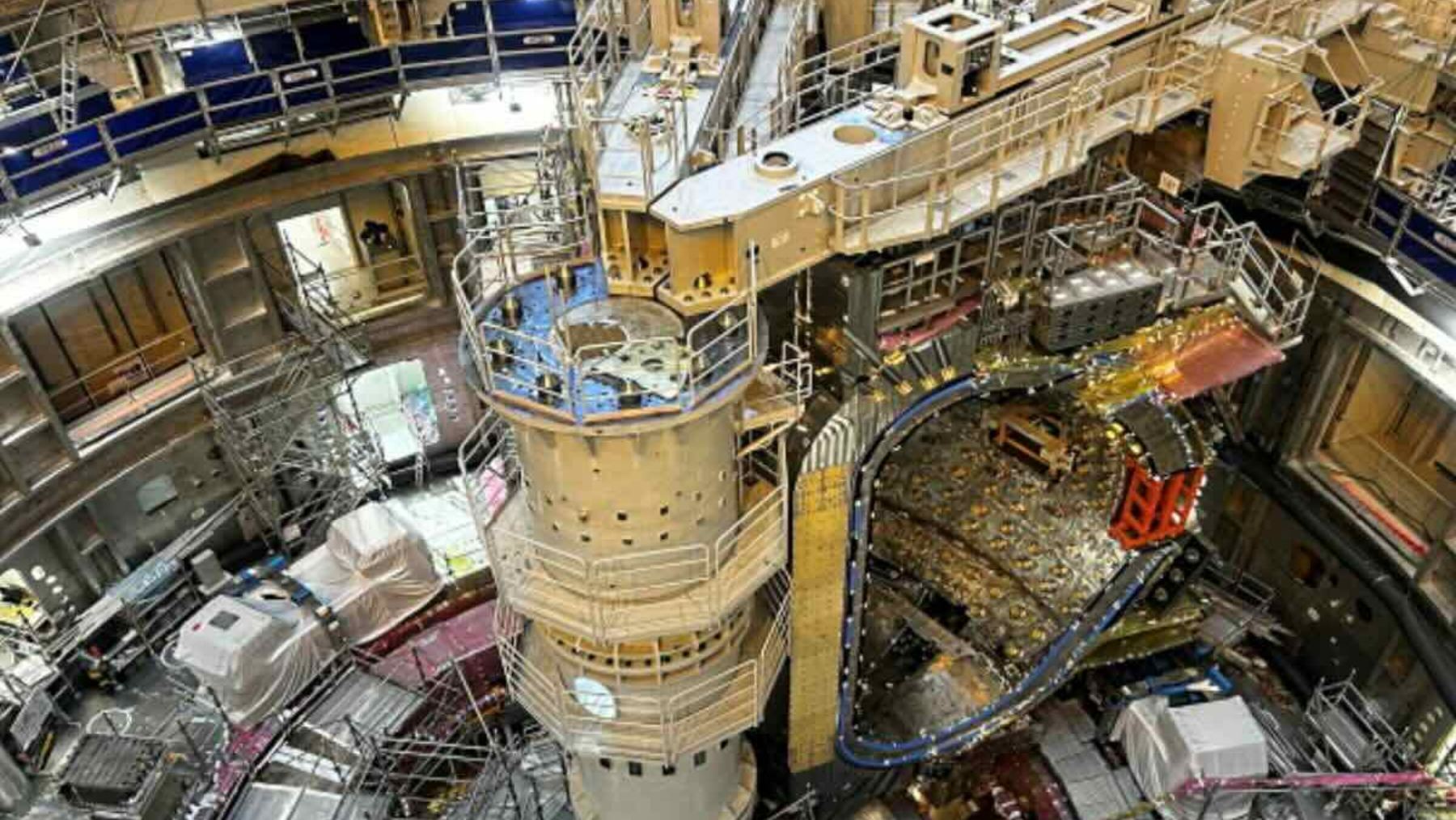 It's official - the largest reactor ever built will begin final ...