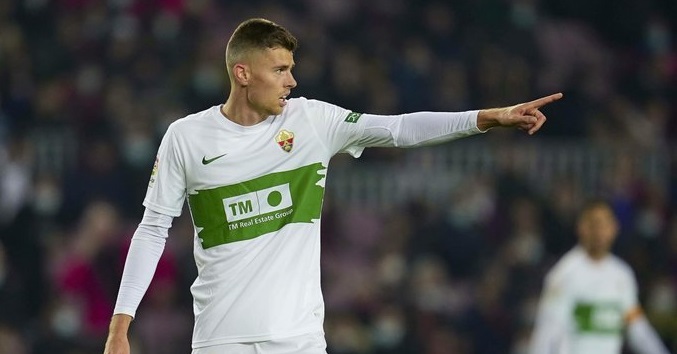 Gumbau, pretendido por el Rayo, firma por el Granada