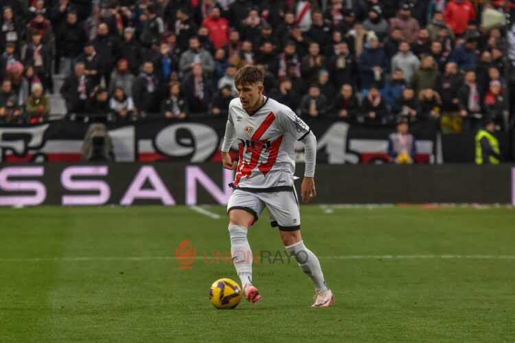 La Roma se lanza a por Ratiu